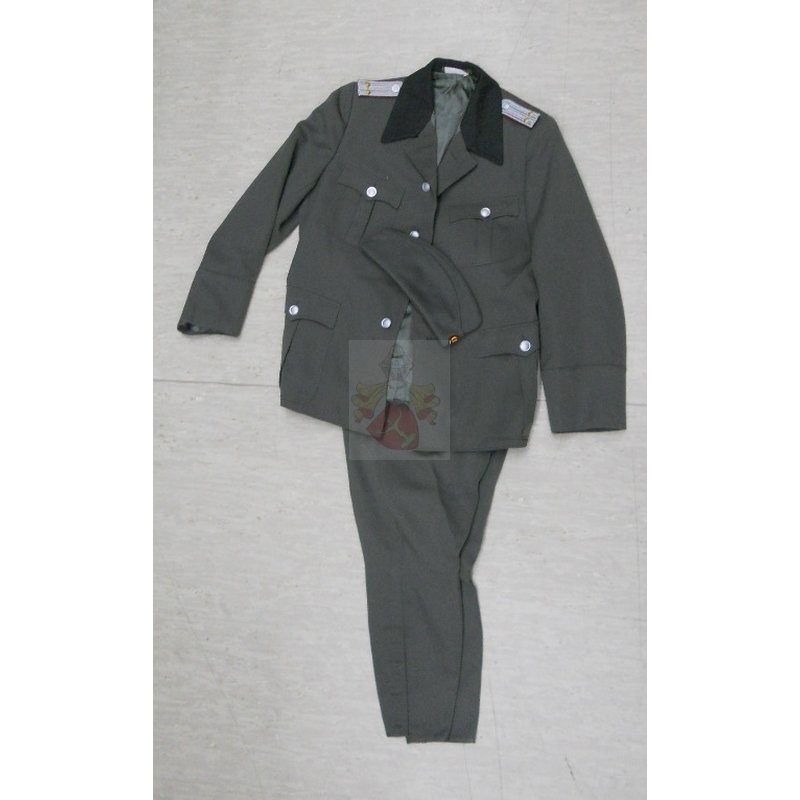 Officers Uniform, Army, old Style w. Dark Collar, 119,99
